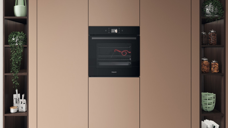 Hotpoint HOI98FPT2SBUK Single Fan Oven with Air Fry